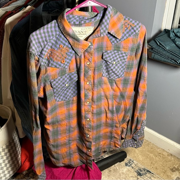 ryan michaelo | Tops | Ryan Michaelo Western Pearl Snap Top | Poshmark